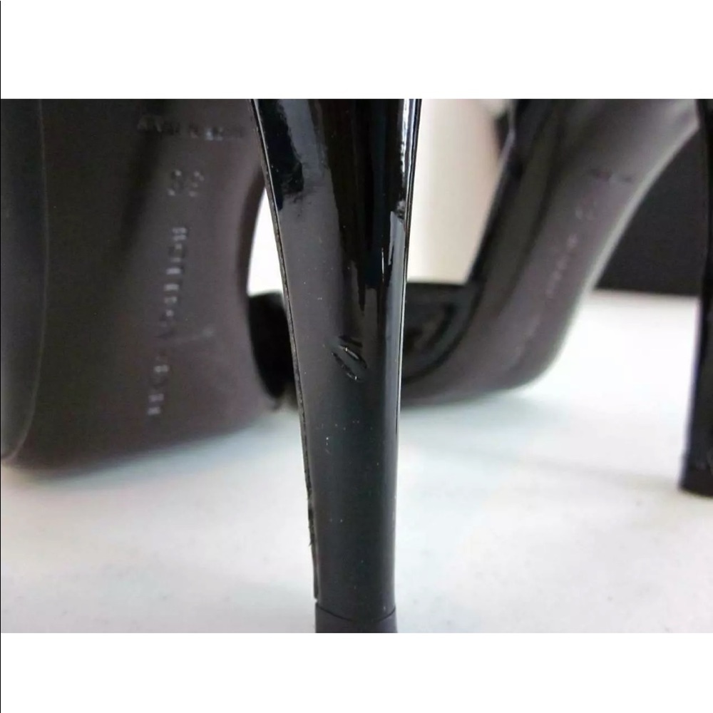 Bottega Veneta Black Patent D’orsay Heels - Gem